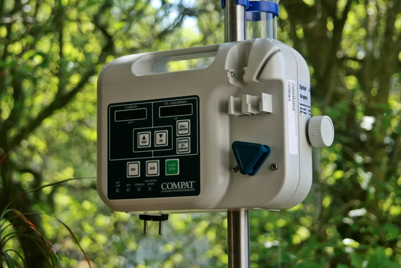 Caring of Feeding Tubes for Seniors with Dementia - Healthyrr